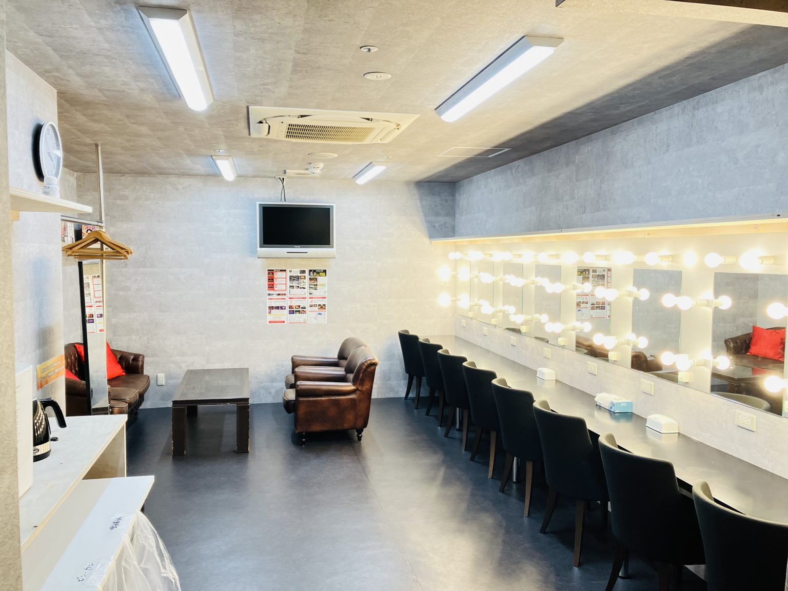 GALLERY - LIVE VANQUISH